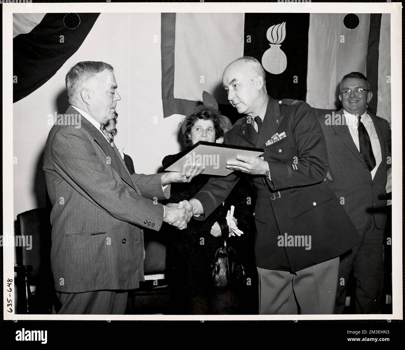 Man receiving award , Military parades & ceremonies, Military officers ...