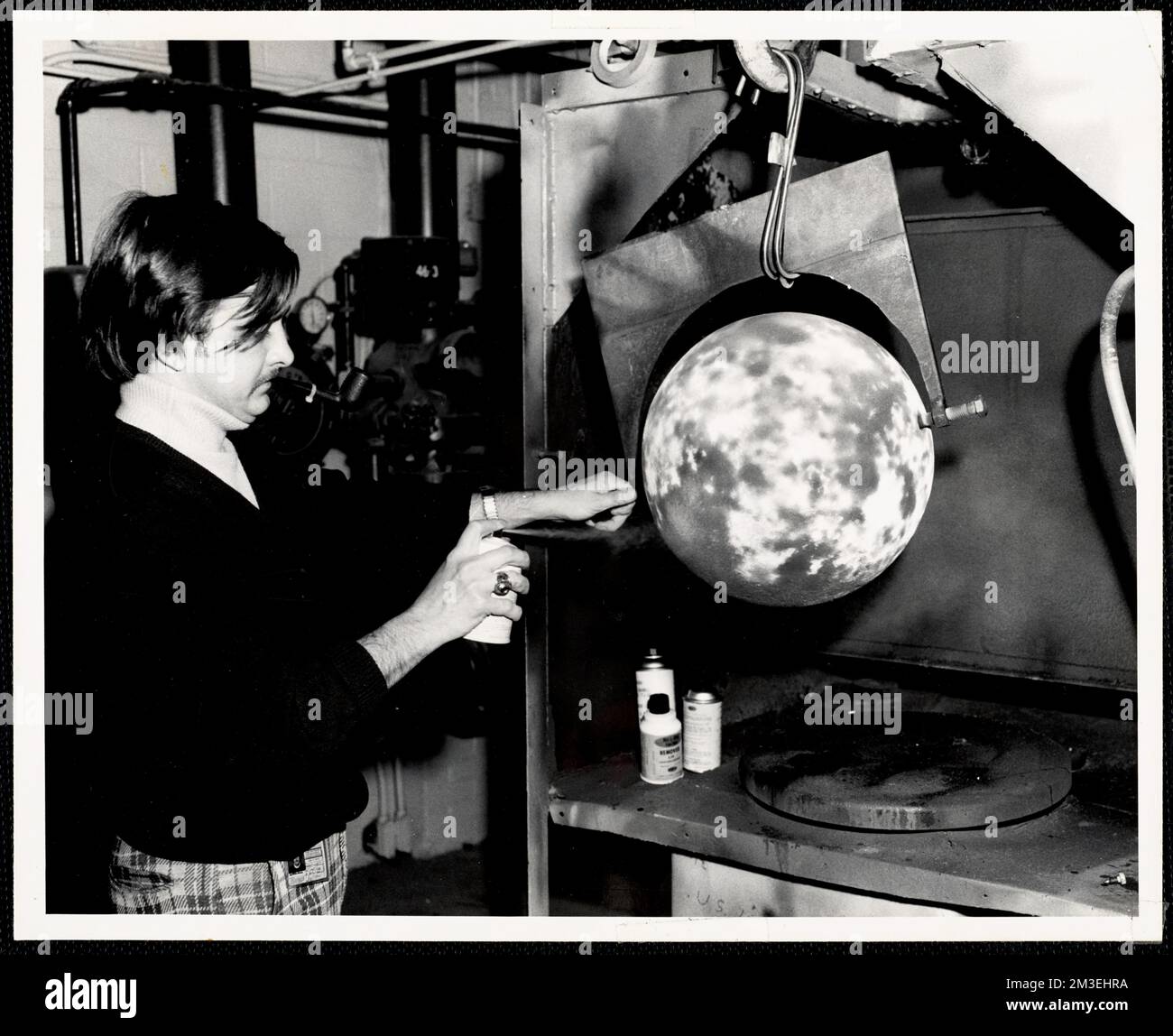 Man spray painting orb , Spray painting, Watertown Arsenal Mass ...