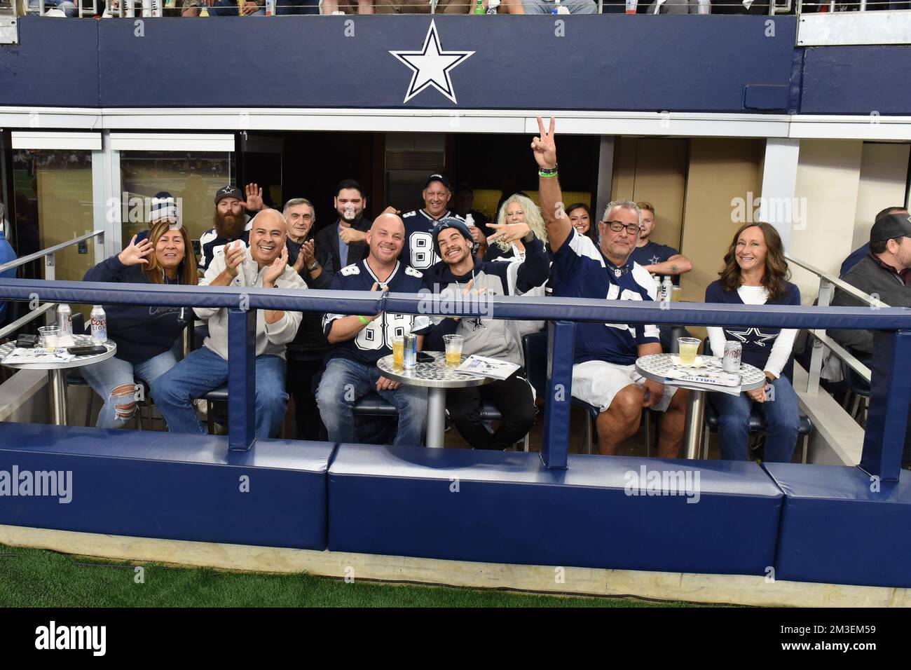 Dallas cowboy fans at stadium hi-res stock photography and images - Alamy