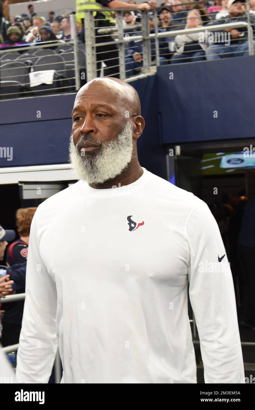 Game face coach hi-res stock photography and images - Alamy