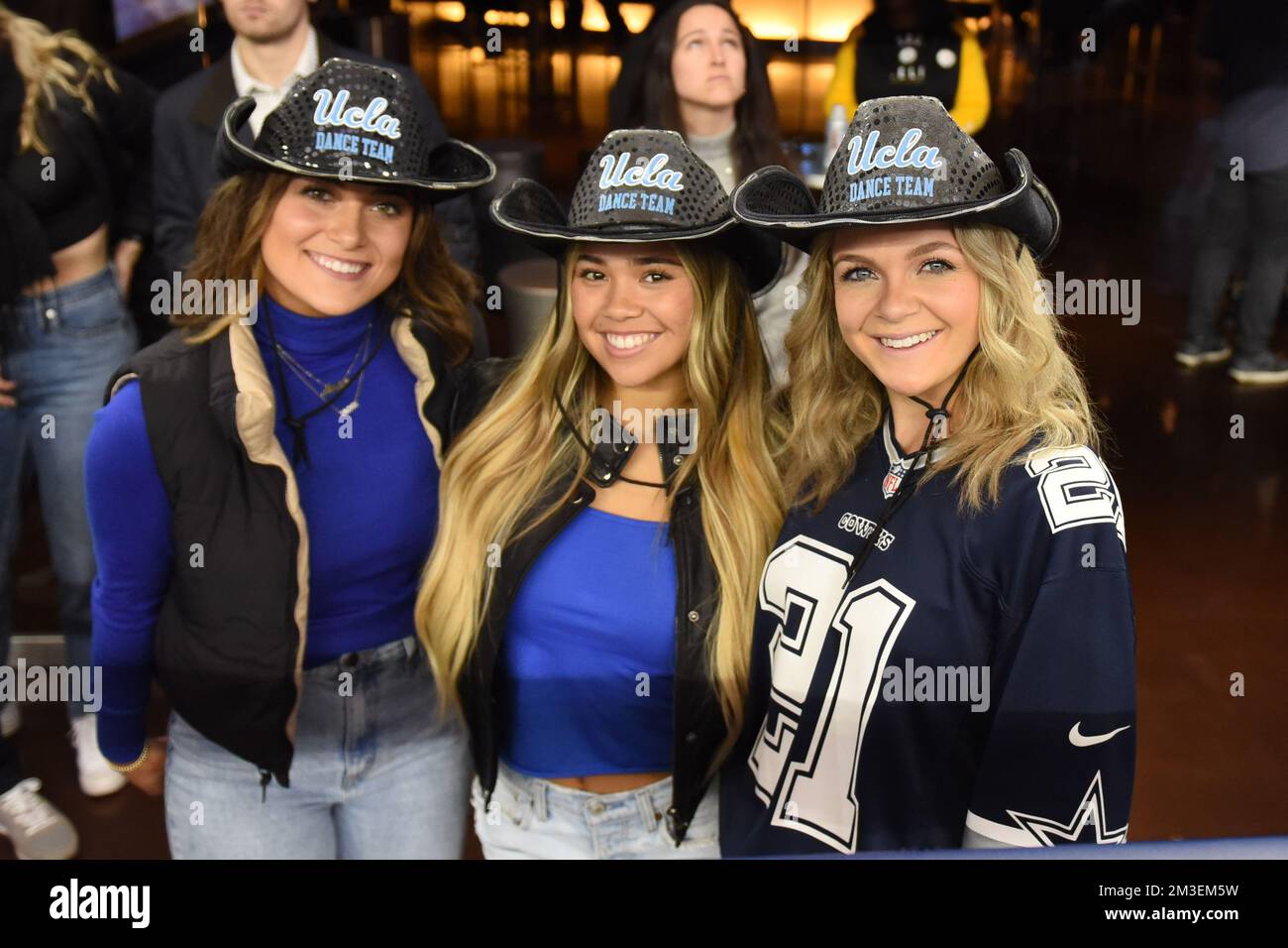 Dance team hi-res stock photography and images - Alamy