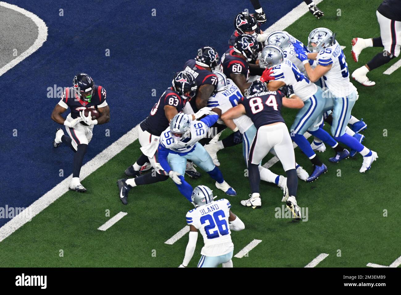 Houston Texans running back Dameon Pierce (31) runs from the end-zone ...