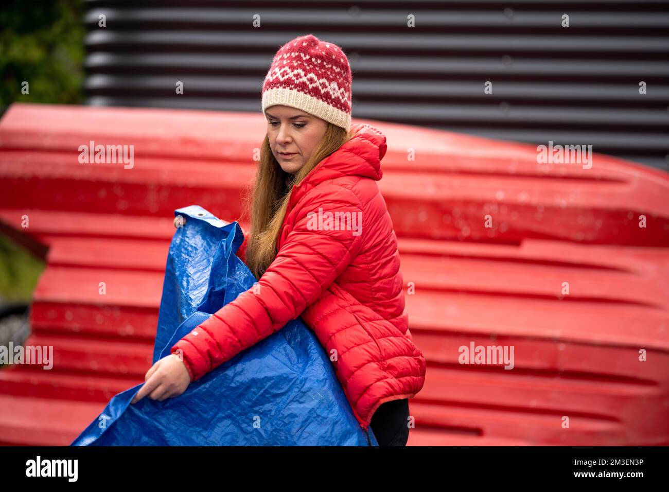 Tarp tarps hi-res stock photography and images - Alamy