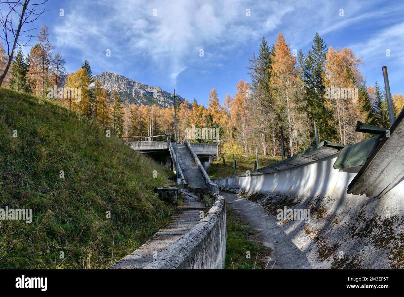 Cortina d’Ampezzo, Bobbahn, Start, Anlauf, Rampe, Steil, Geländer ...
