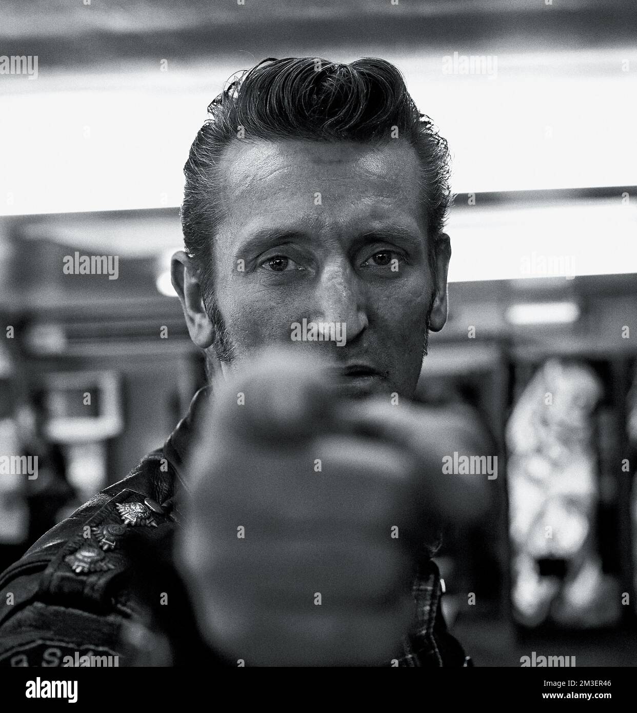 Angry british man hi-res stock photography and images - Alamy