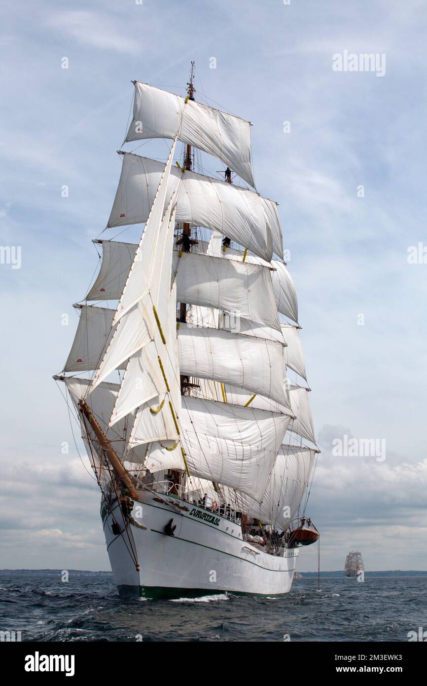 Port rush race hi-res stock photography and images - Alamy