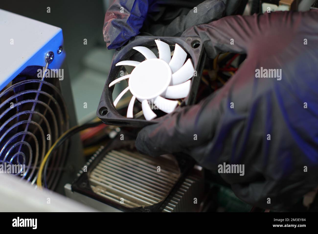 Old table fan hi-res stock photography and images - Alamy