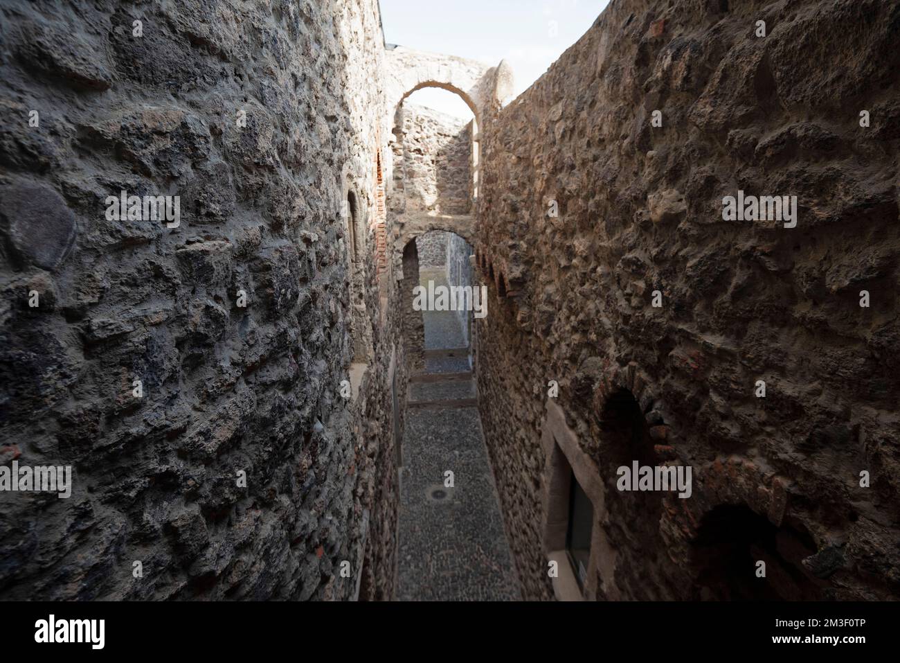 Tunnel inside ancient fortress hi-res stock photography and images - Alamy
