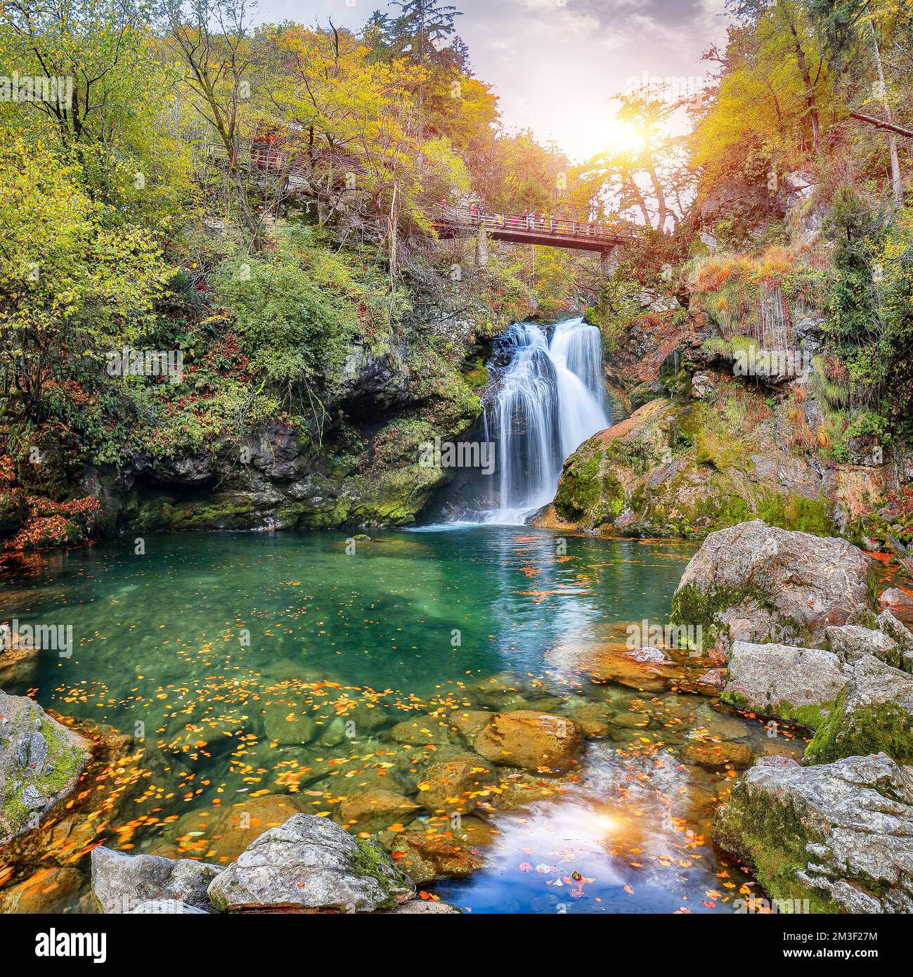 Breathtaking autumn view of popular tourist destination Sum Waterfall ...