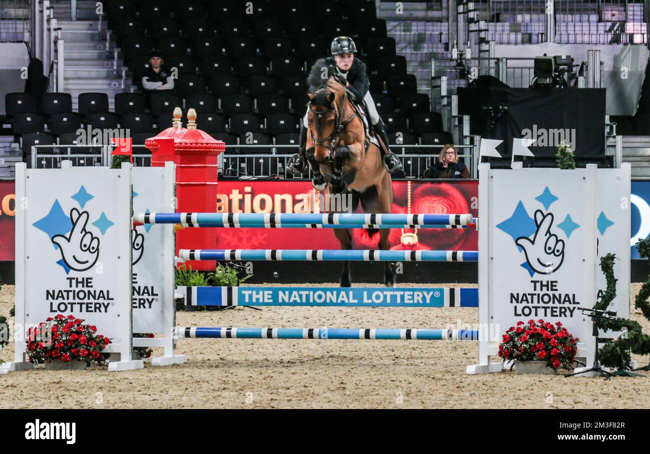 Hprse obstacles hi-res stock photography and images - Alamy