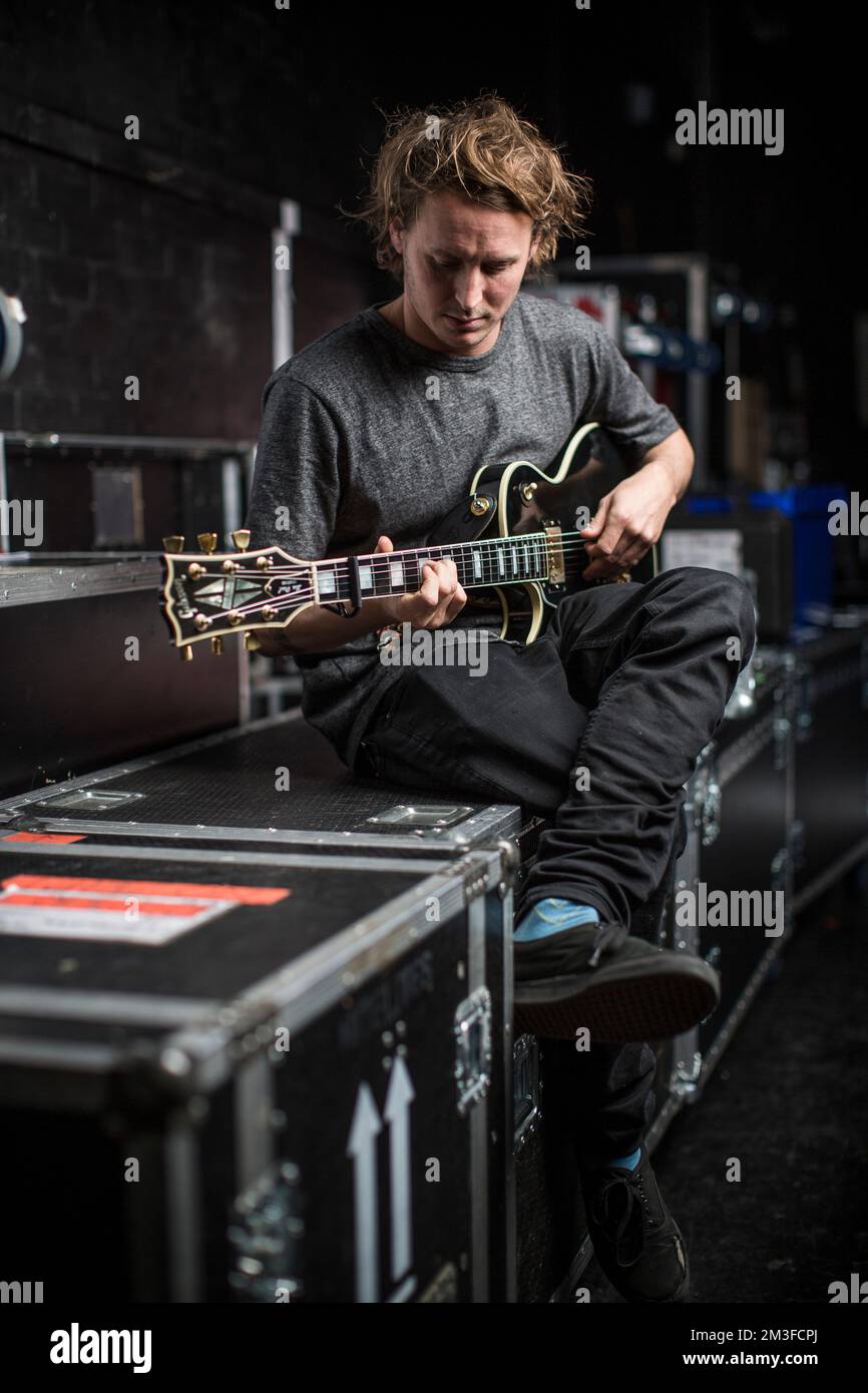 Ben howard posed hi-res stock photography and images - Alamy