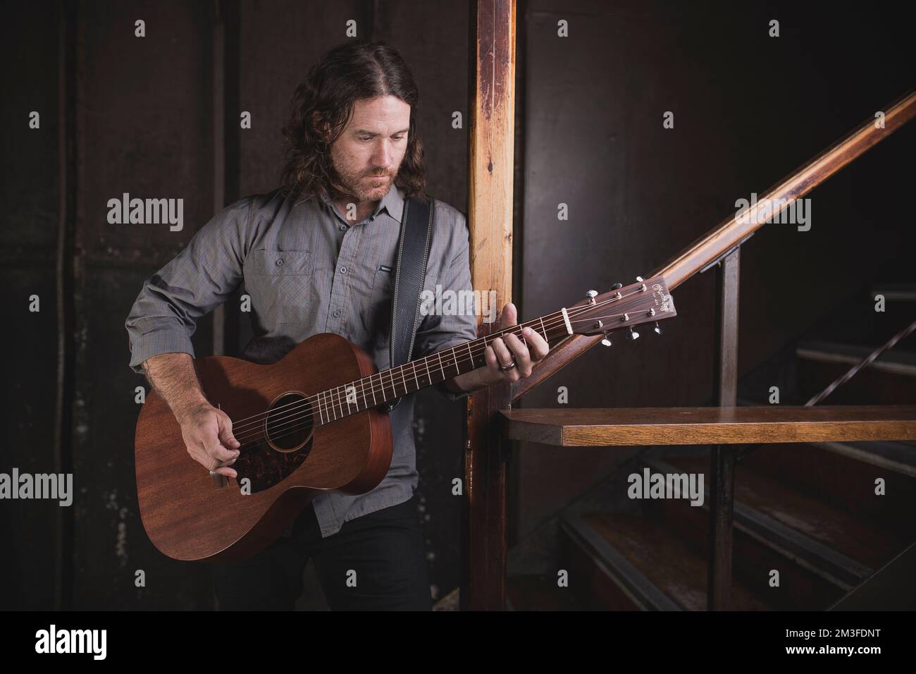 Chuck ragan guitarist hi-res stock photography and images - Alamy