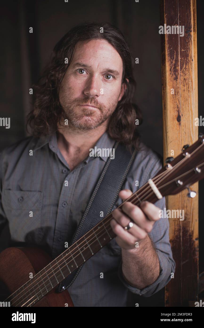 Chuck ragan singer hi-res stock photography and images - Alamy