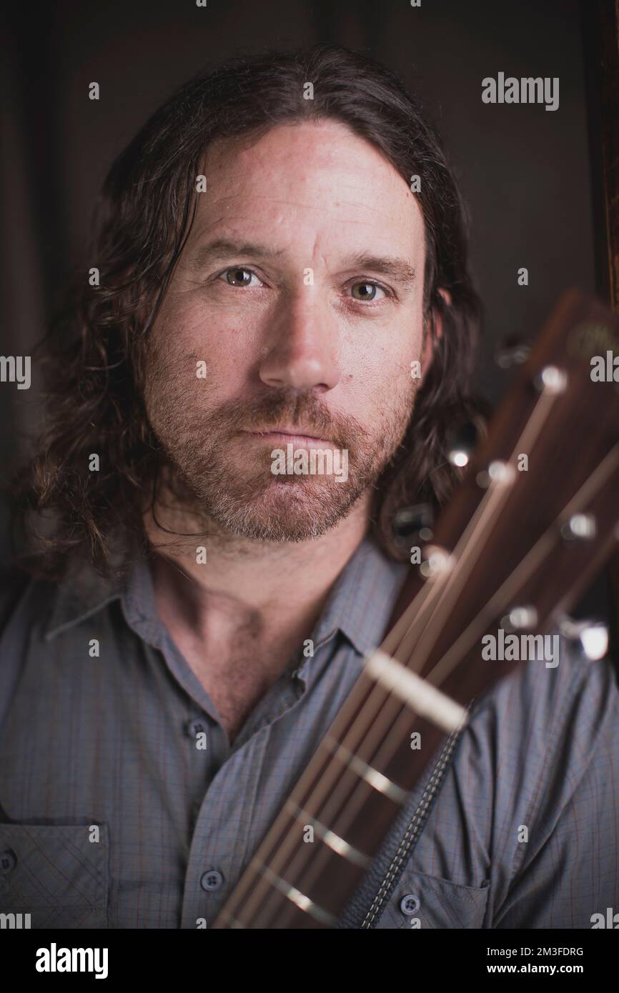 Chuck ragan singer hi-res stock photography and images - Alamy