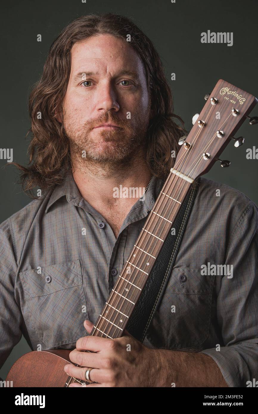 Chuck ragan on tour hi-res stock photography and images - Alamy