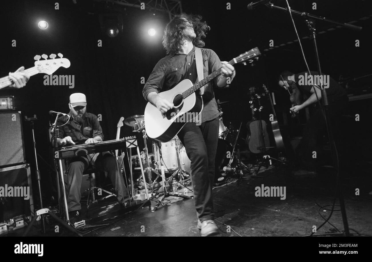 Chuck ragan long hair hi-res stock photography and images - Alamy