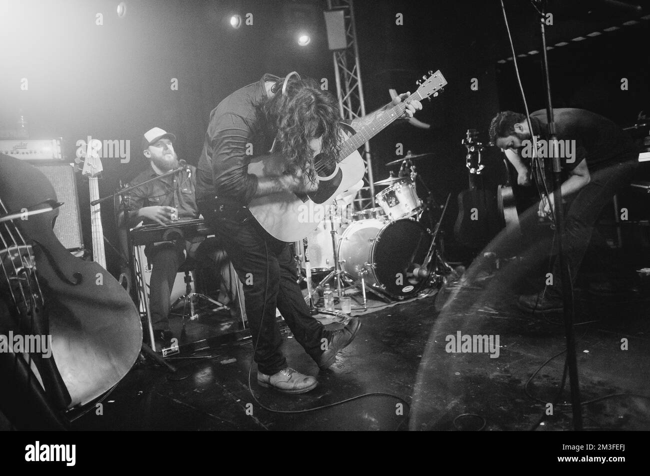 Chuck ragan and band hi-res stock photography and images - Alamy