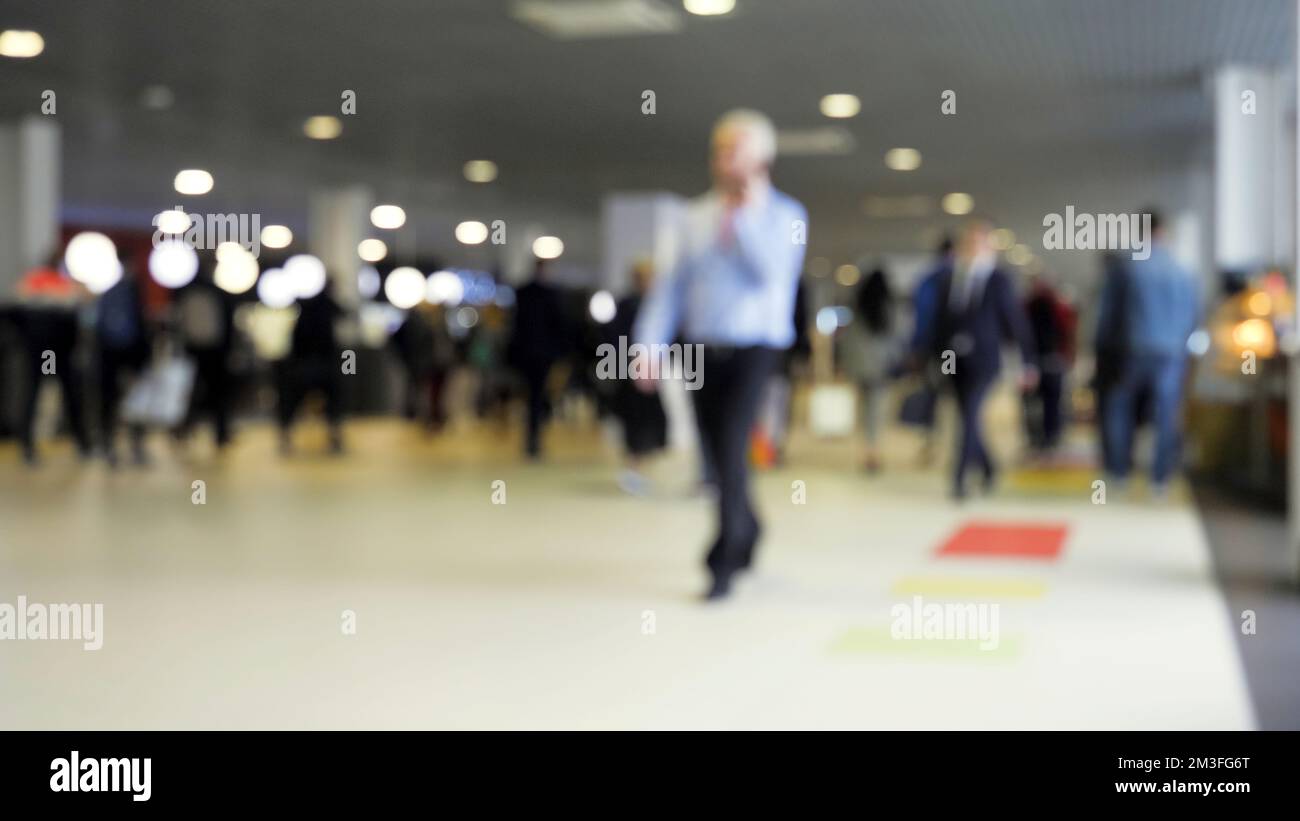 People walk inside shopping gallery hi-res stock photography and images ...