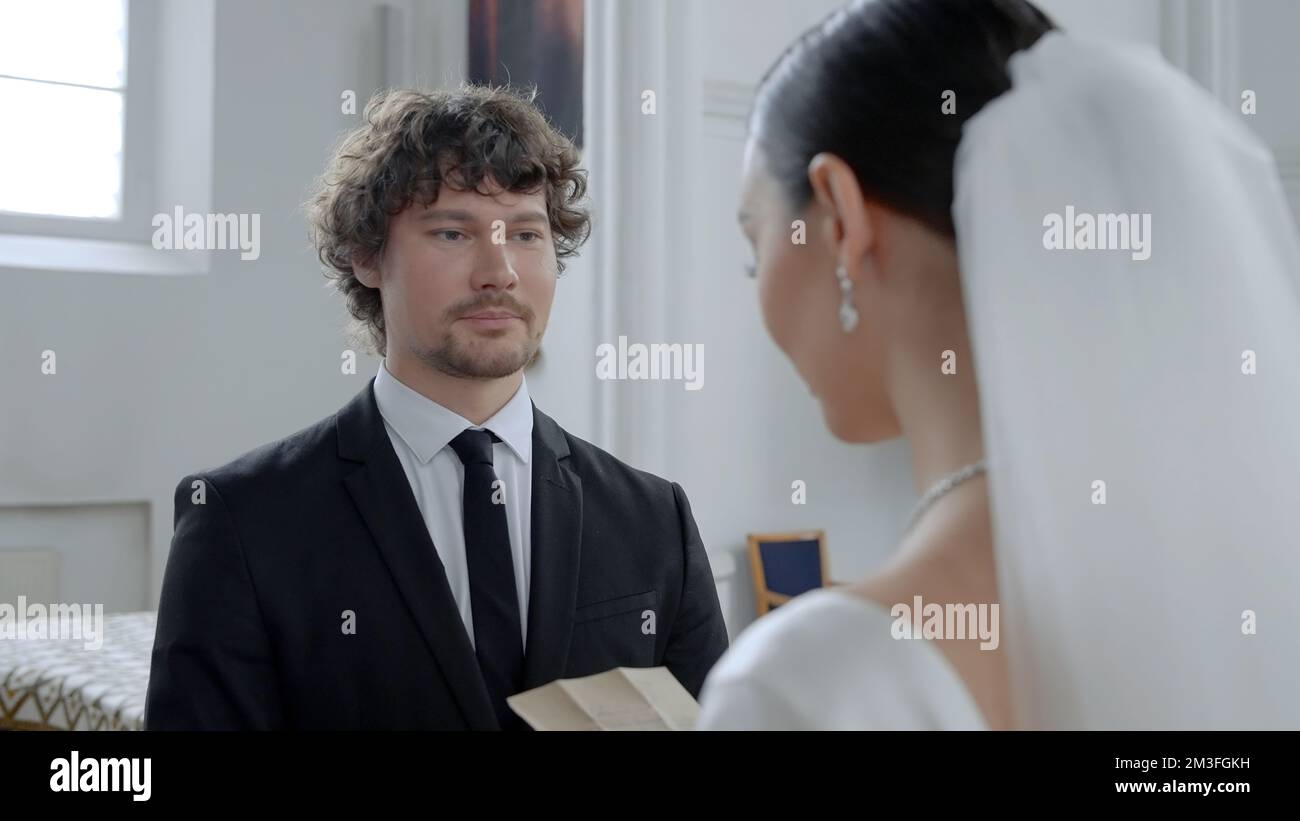 Wedding vows woman to man | Beachweddingtips.com