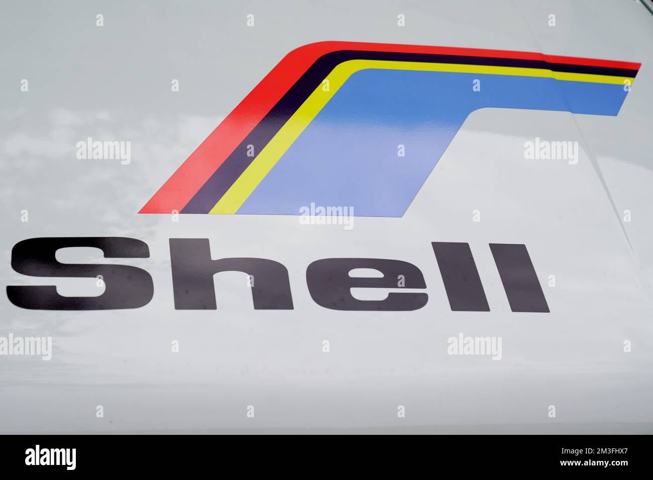 Retro advertisement of peugeot hi-res stock photography and images - Alamy