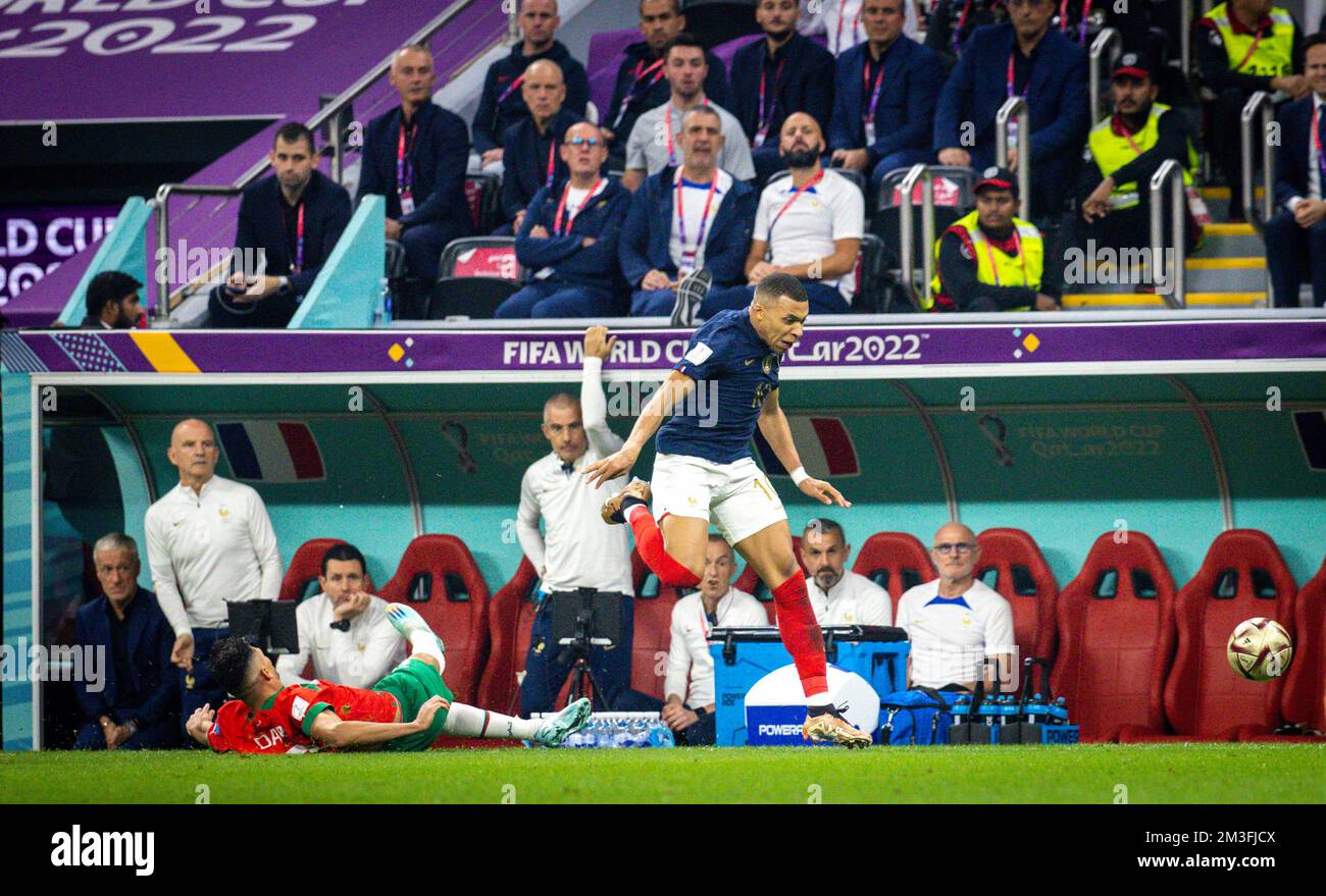 Doha, Qatar. 14th Dec, 2022. Kylian Mbappe (FRA) Achraf Dari (Marokko ...