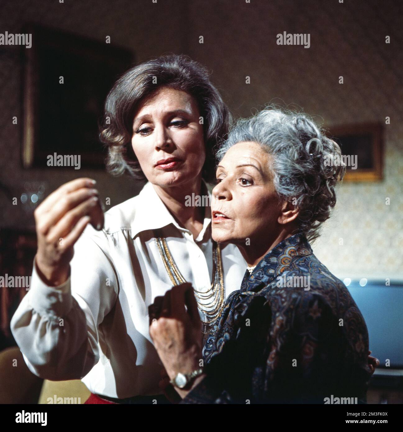 Medaillon mit Bild, Fernsehfilm, Deutschland 1976, Regie: Diethard ...