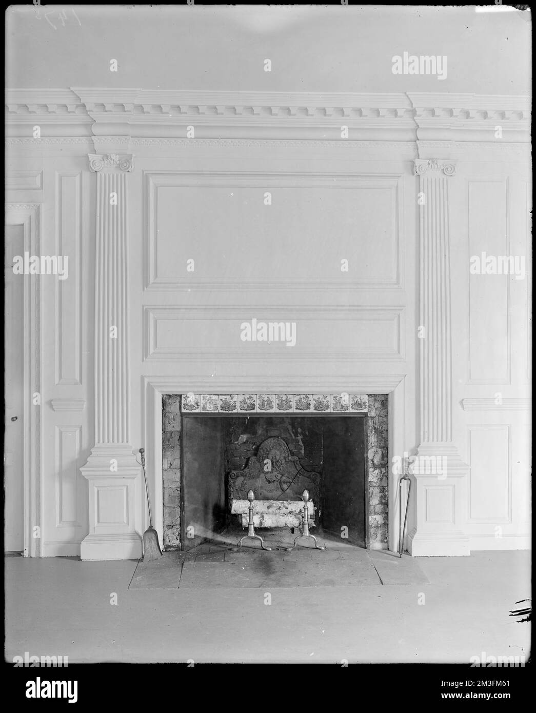 Marblehead, 169 Washington Street, interior detail, panelling and ...