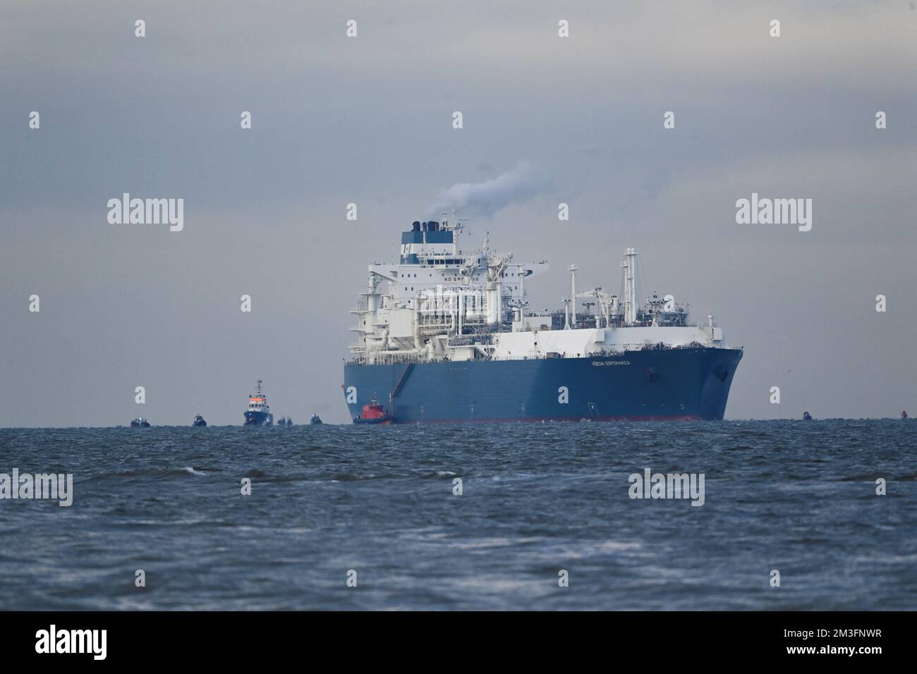 Floating storage and regasification unit hi-res stock photography and ...
