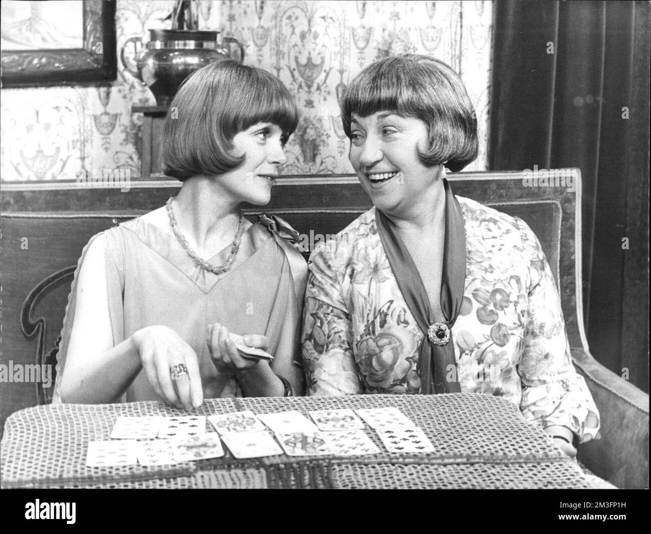 Ohnsorg-Theater "Pott will heiraten" - Hulda Maienglanz und ihre Tante ...