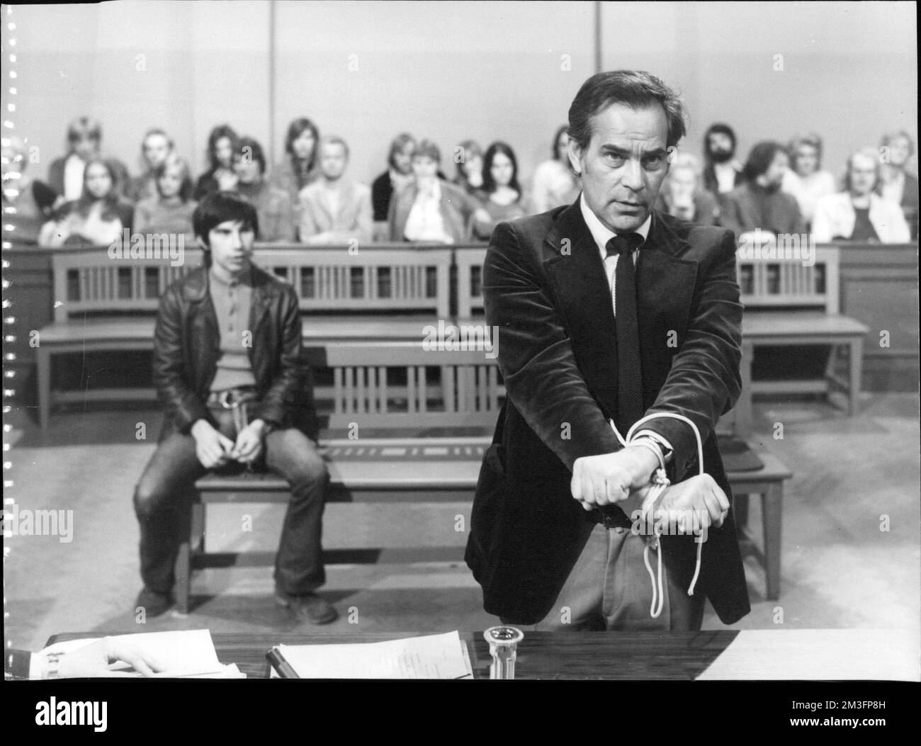 Das Fernsehgericht tagt "Erpressung" - Arthur Wasmuth (Adrian Hoven ...