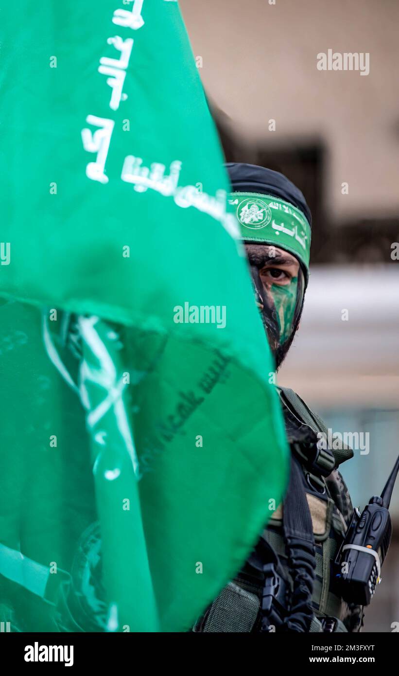 Gaza, Palestine. 14th Dec, 2022. An armed member of the Izz al-Din al ...