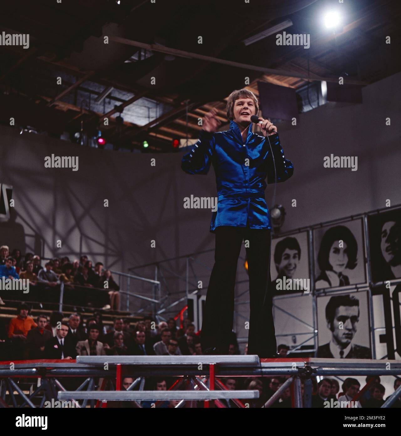 Hitparade, ZDF Musiksendung, Sänger Graham Bonney, 1969. Hitparade, ZDF ...