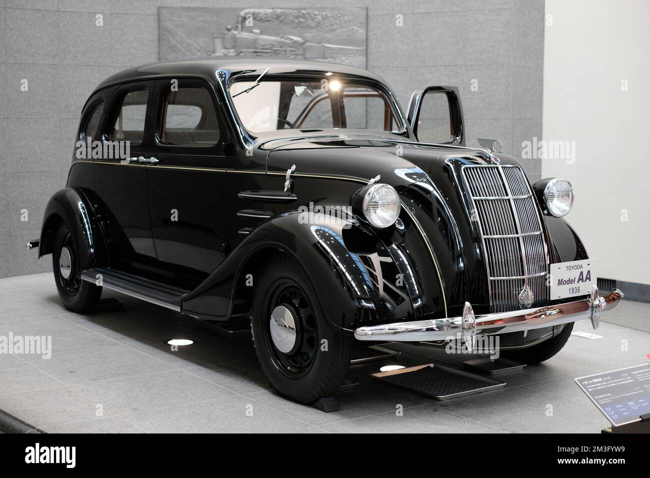 The world's classic vintage cars are collected in the Toyota Motor ...