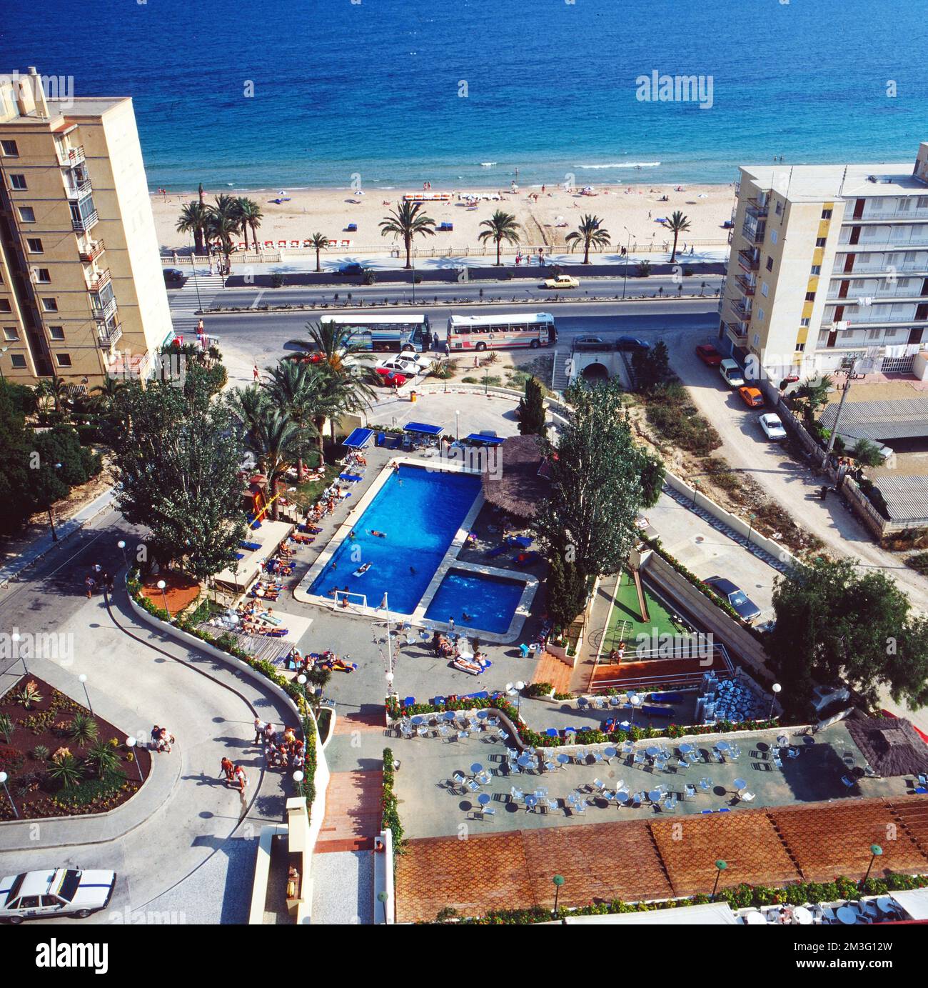 Hotel poolbereich hi-res stock photography and images - Alamy