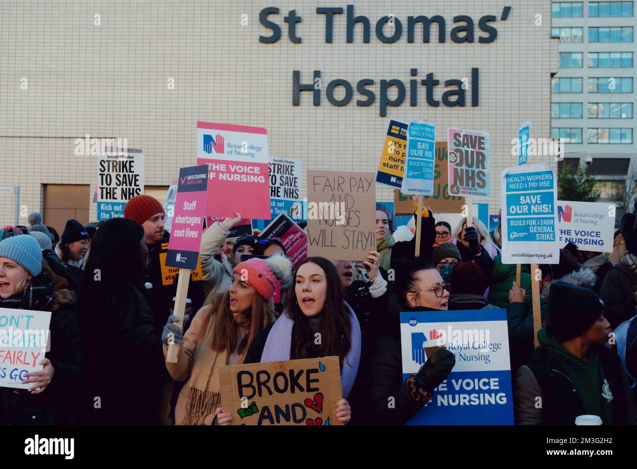London, UK. 15/12/2022, NHS Nurses Strike at St. Thomas Hospital ...