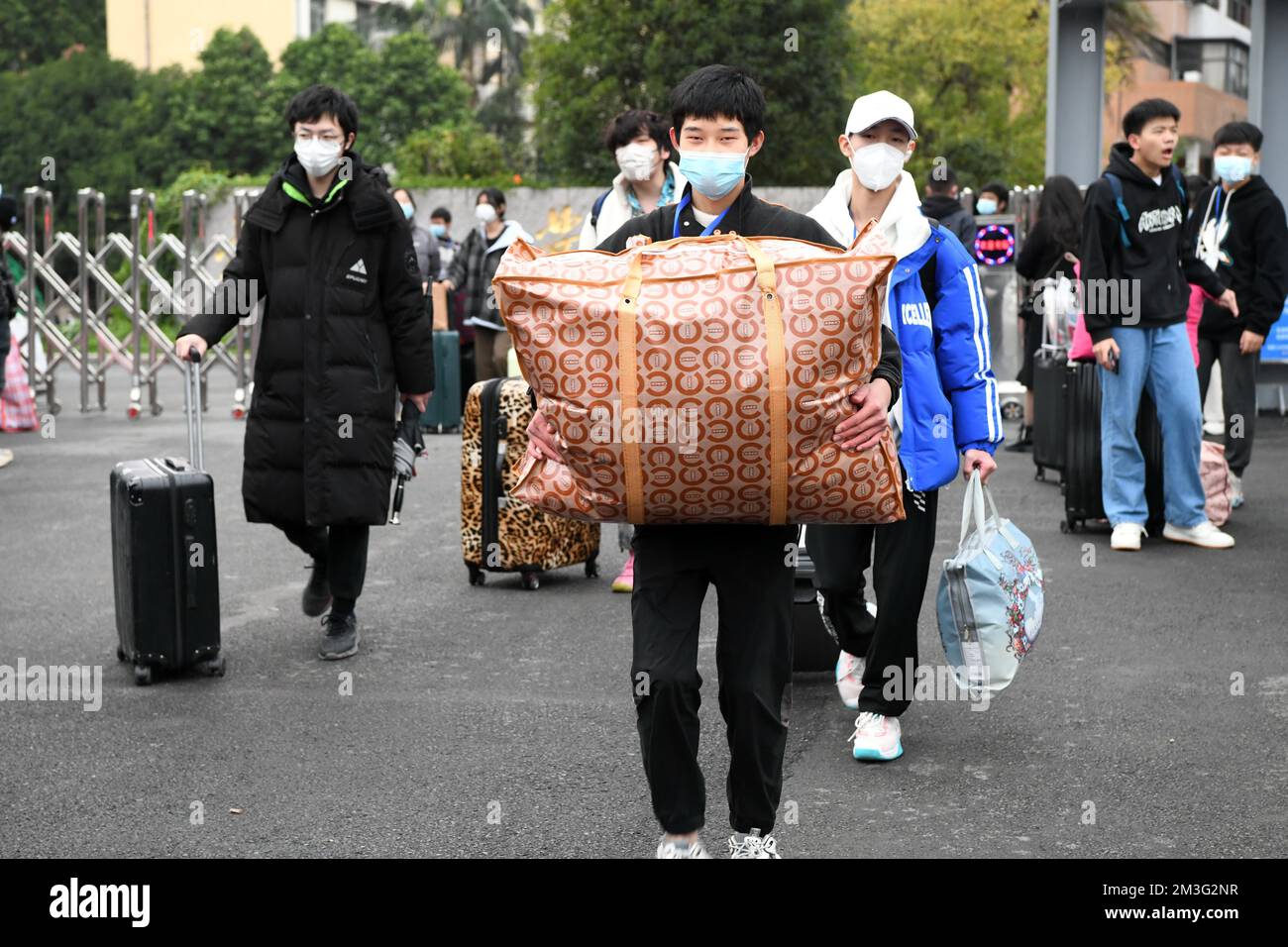 **CHINESE MAINLAND, HONG KONG, MACAU AND TAIWAN OUT** College students ...