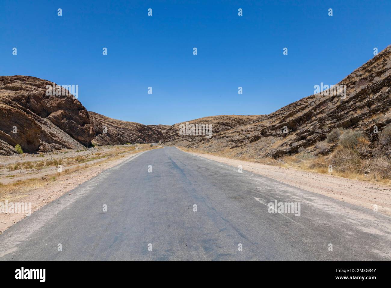 C14 road hi-res stock photography and images - Alamy