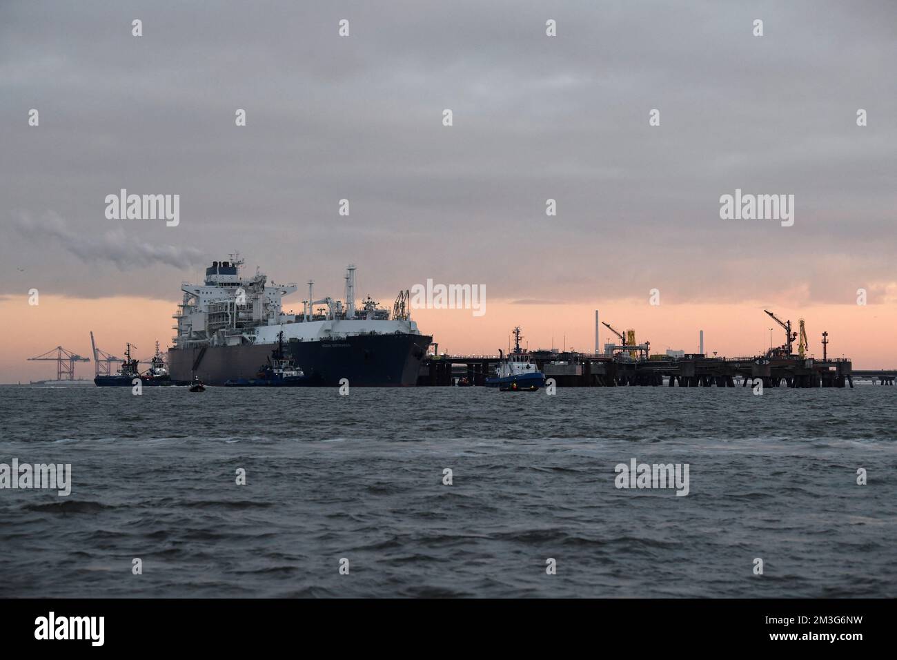 Floating storage and regasification unit hi-res stock photography and ...