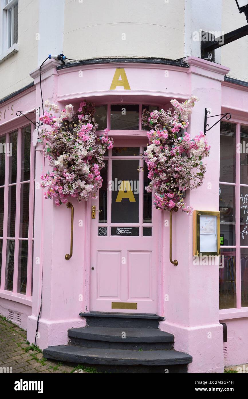Pink shopfront in Winchester Stock Photo - Alamy