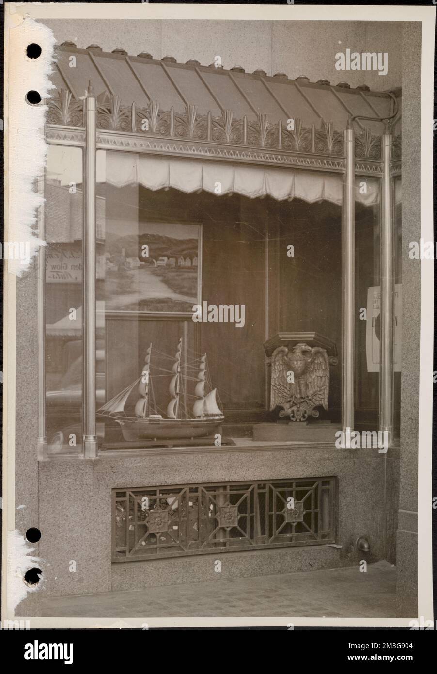 Mass. WPA Art Project exhibit, Granite Trust Company, Quincy (entrance) March 12-March 25, 1940 ...