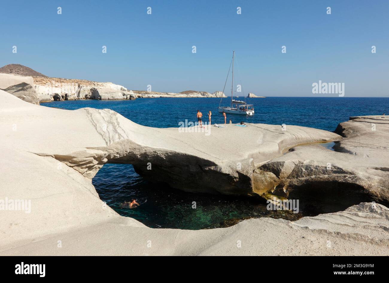 Volcanic Rock formations and stone bridge of Sarakiniko, Mlos, Cyclades ...