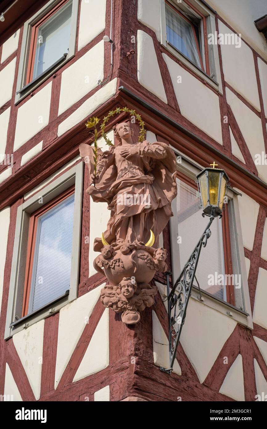 Figure of the Virgin Mary, half-timbered house, old town, Karlstadt ...