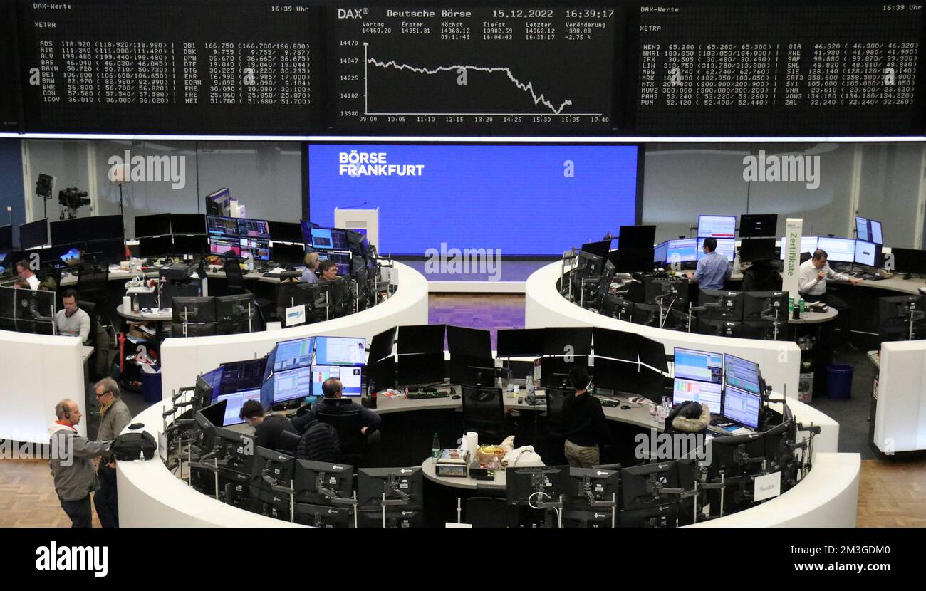 Frankfurt stock exchange graph hi-res stock photography and images - Alamy