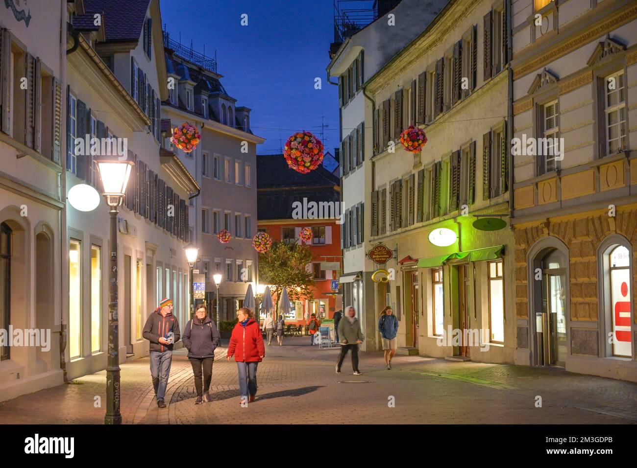 Shopping street, pedestrian zone, Wessenbergstrasse, Old Town ...
