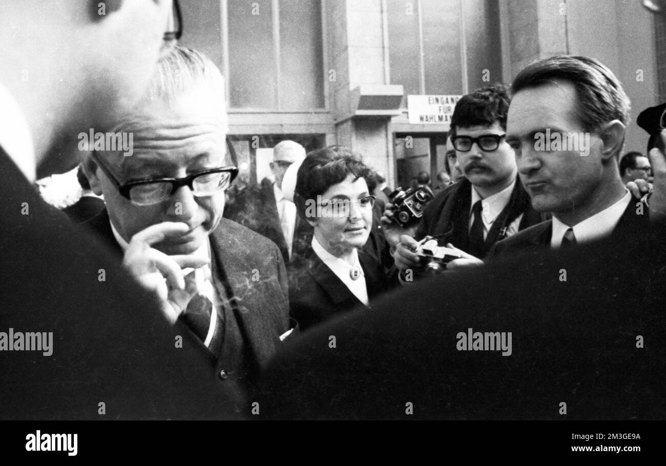 The Federal Assembly elected the new Federal President Gustav Heinemann ...