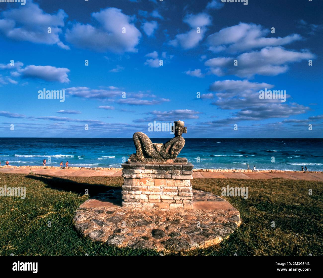 Chac mool beache, Cancun Stock Photo - Alamy