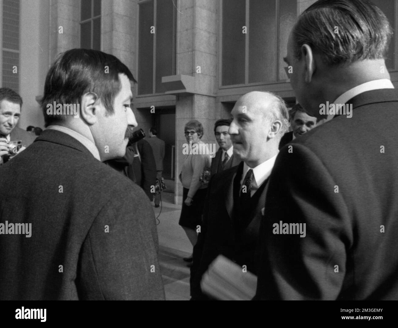 On 5 March 1969 in Berlin, the Federal Assembly elected the new Federal ...