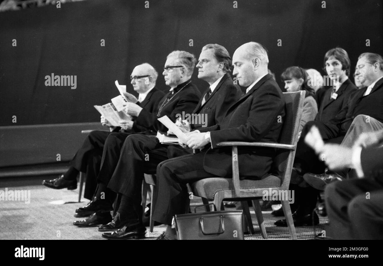 Performance and show by US revivalist Billy Graham on 2. 4. 1970 at the ...