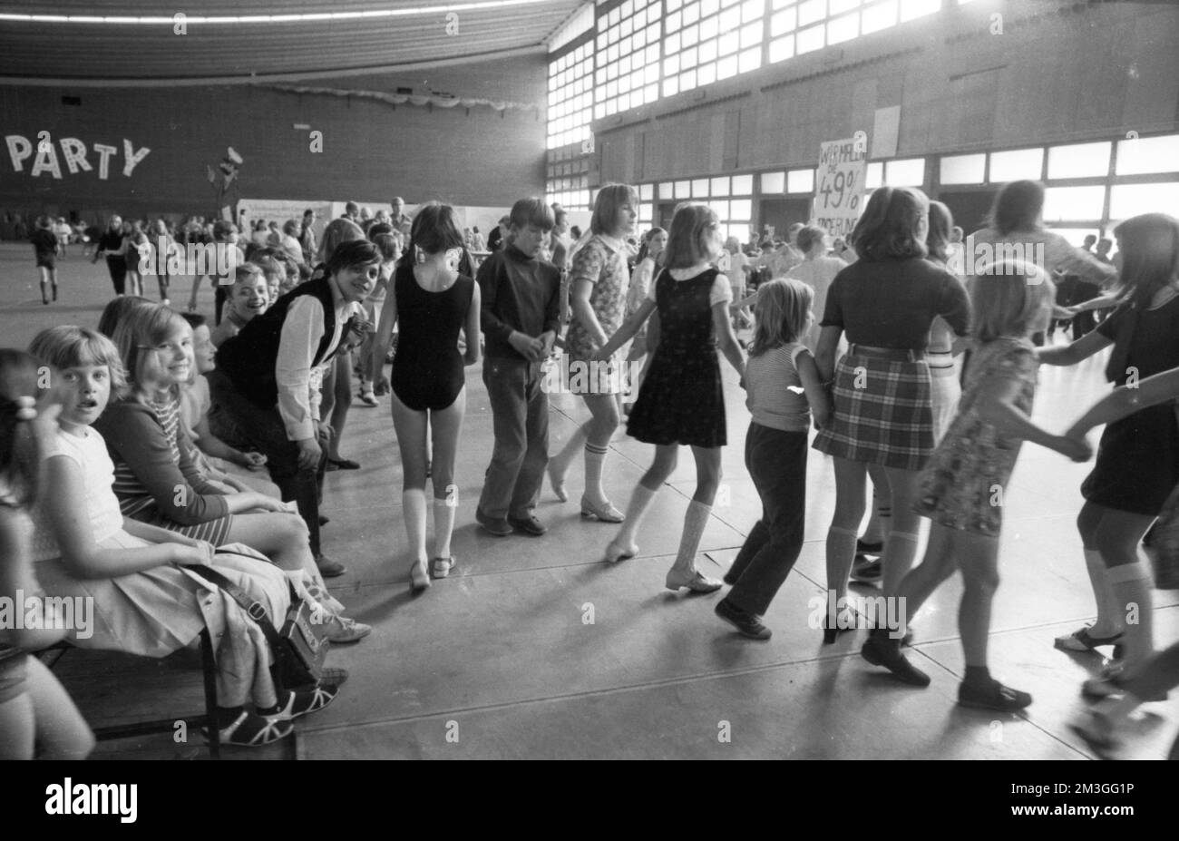 The first children's holiday party, here in the Westfalenhalle in ...