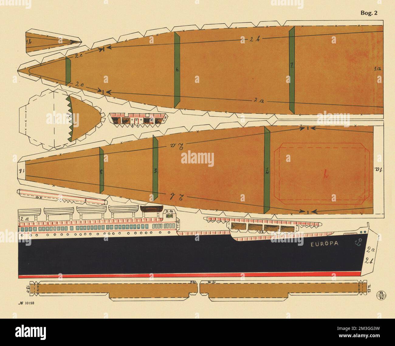 Papercraft ship hi-res stock photography and images - Alamy